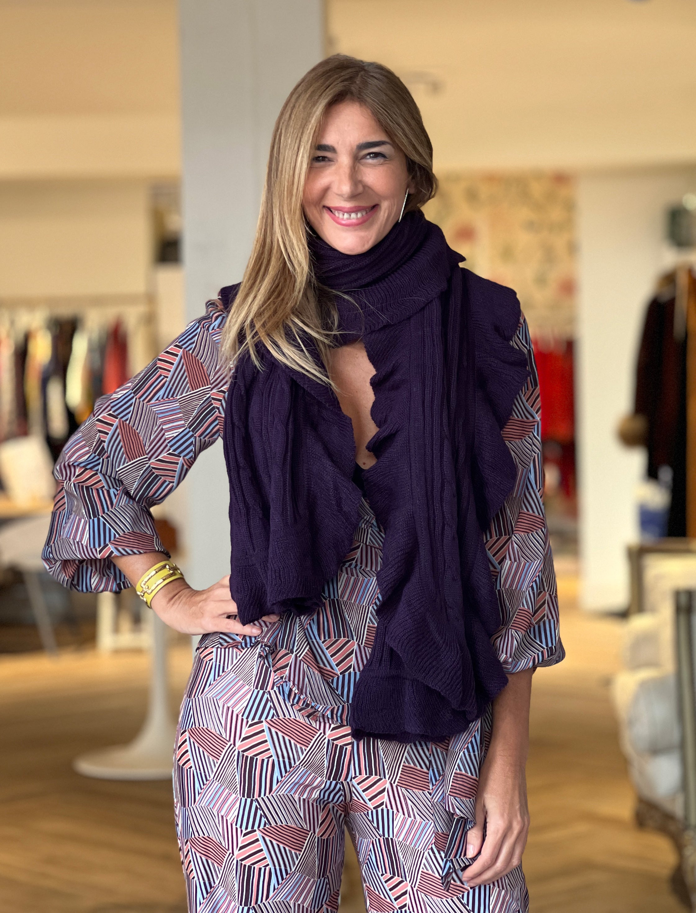 Bufanda Gustosa Morado suave y con estilo | Nuria Cobo